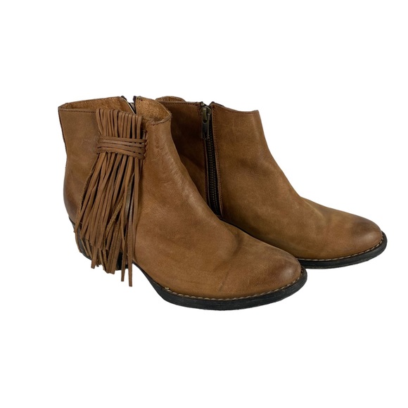 Circle G | Shoes | Circle G Brown Leather Round Toe Side Fringe Shortie ...